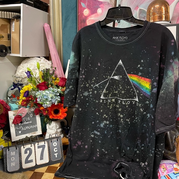 Pink Floyd | Shirts | Pink Floyd Dark Side Of The Moon Prism Splatter ...